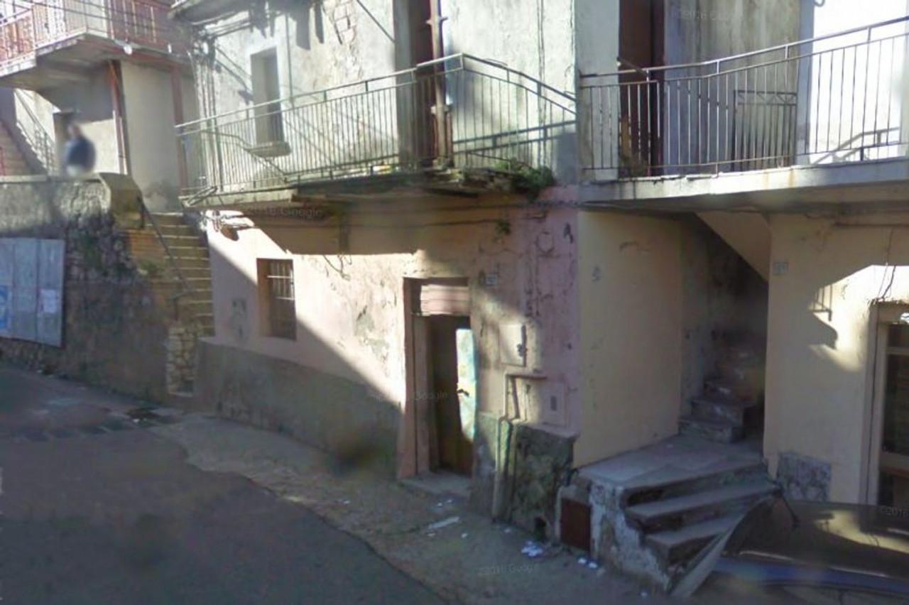 Magazzino in vendita a Petilia Policastro