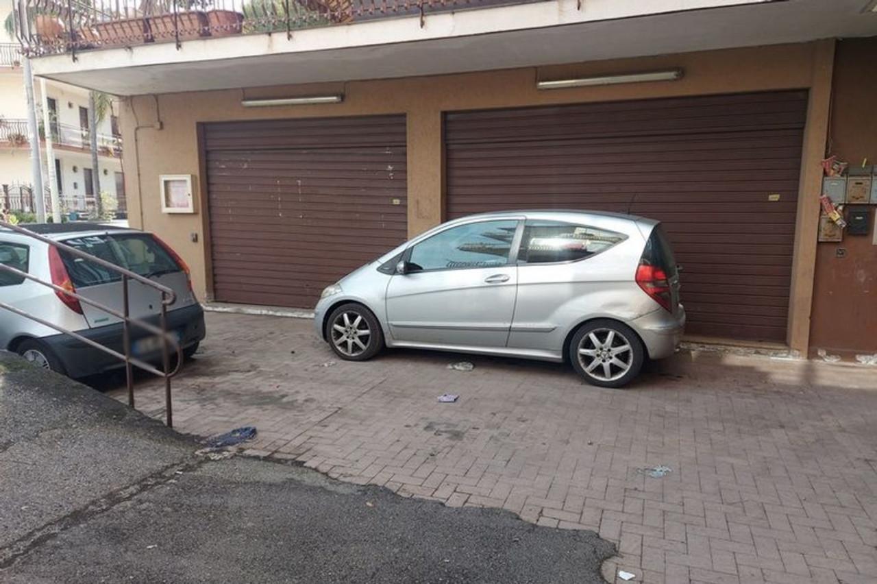 Negozio in vendita a Santa Venerina