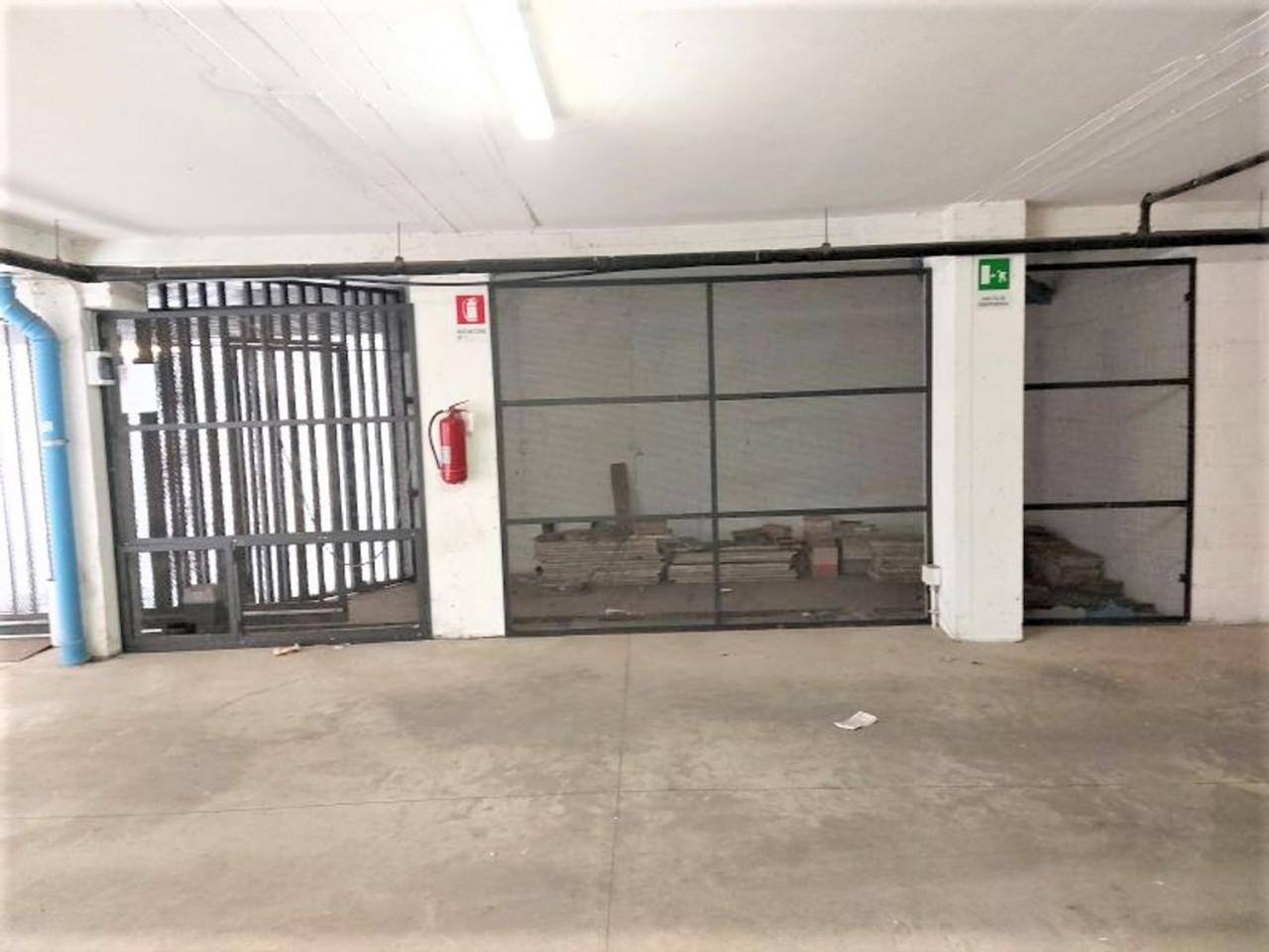 Garage in vendita a Roma