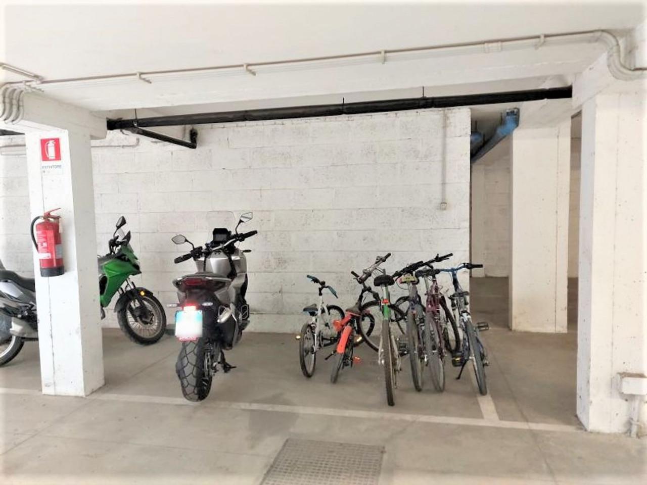 Garage in vendita a Roma