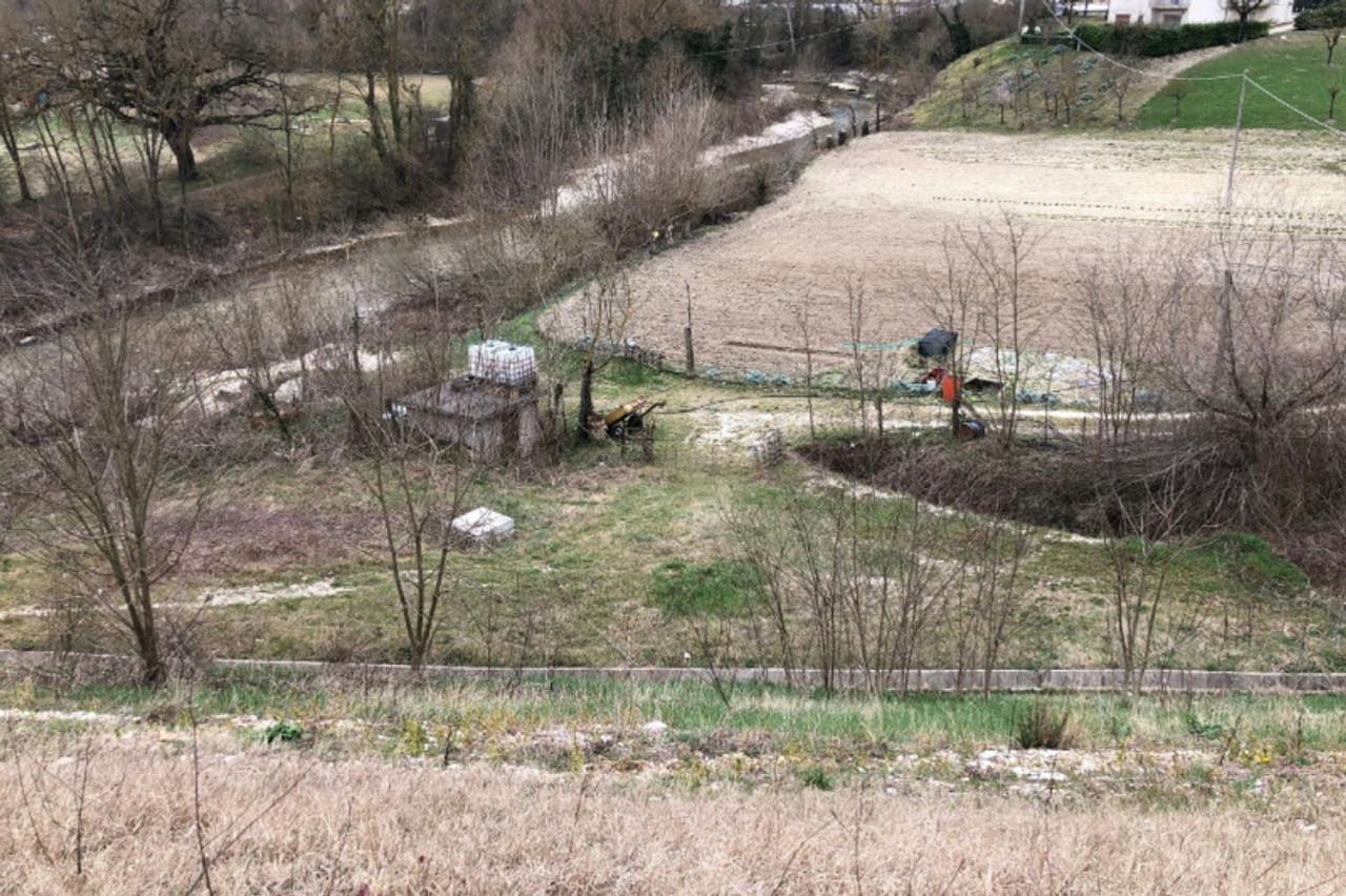 Terreno edificabile residenziale in vendita a Cagli