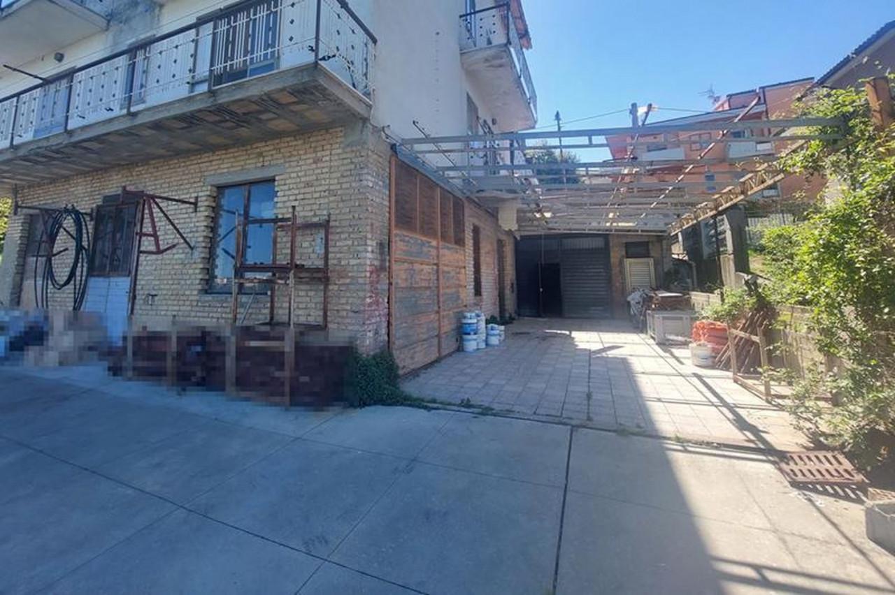 Magazzino in vendita a Penne