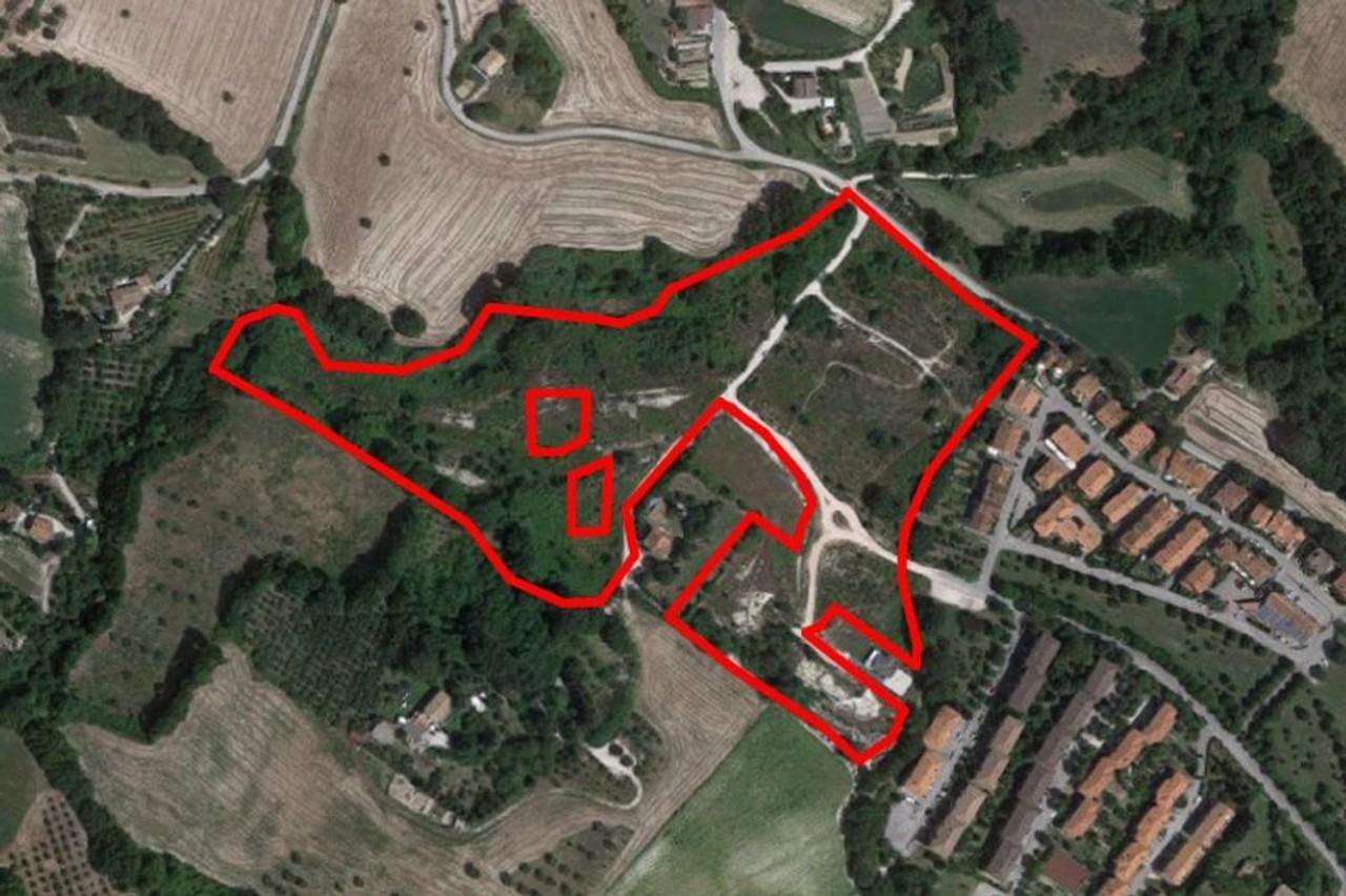 Terreno edificabile residenziale in vendita a Fossombrone