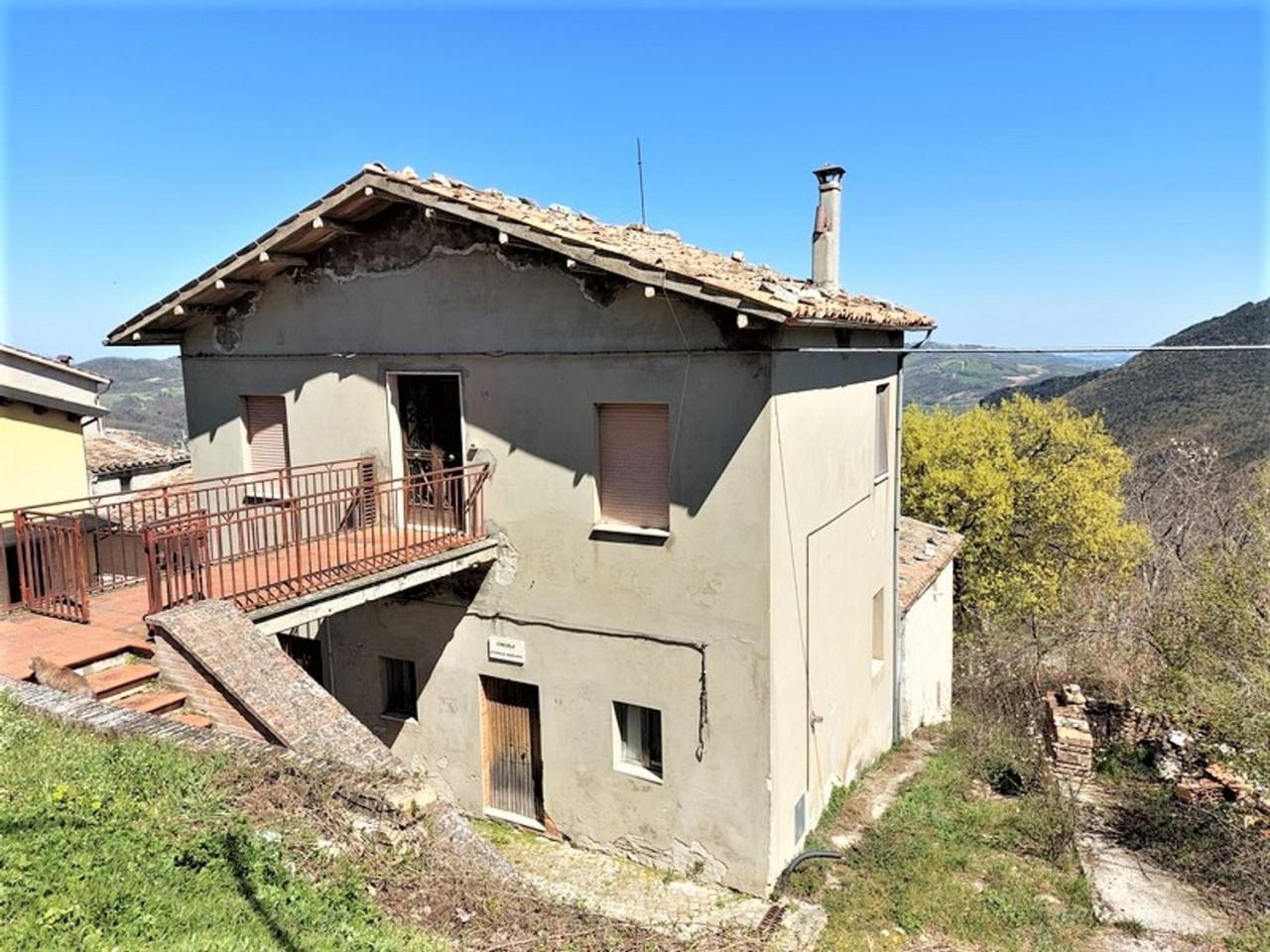 Casa indipendente in vendita a Cessapalombo