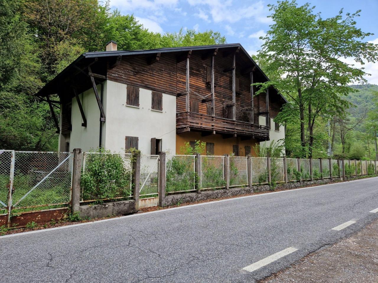 Villa in vendita a Ampezzo
