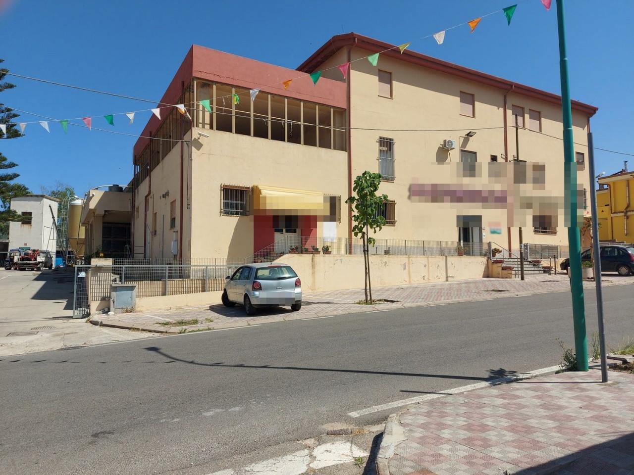 Esercizio commerciale in vendita a Irgoli