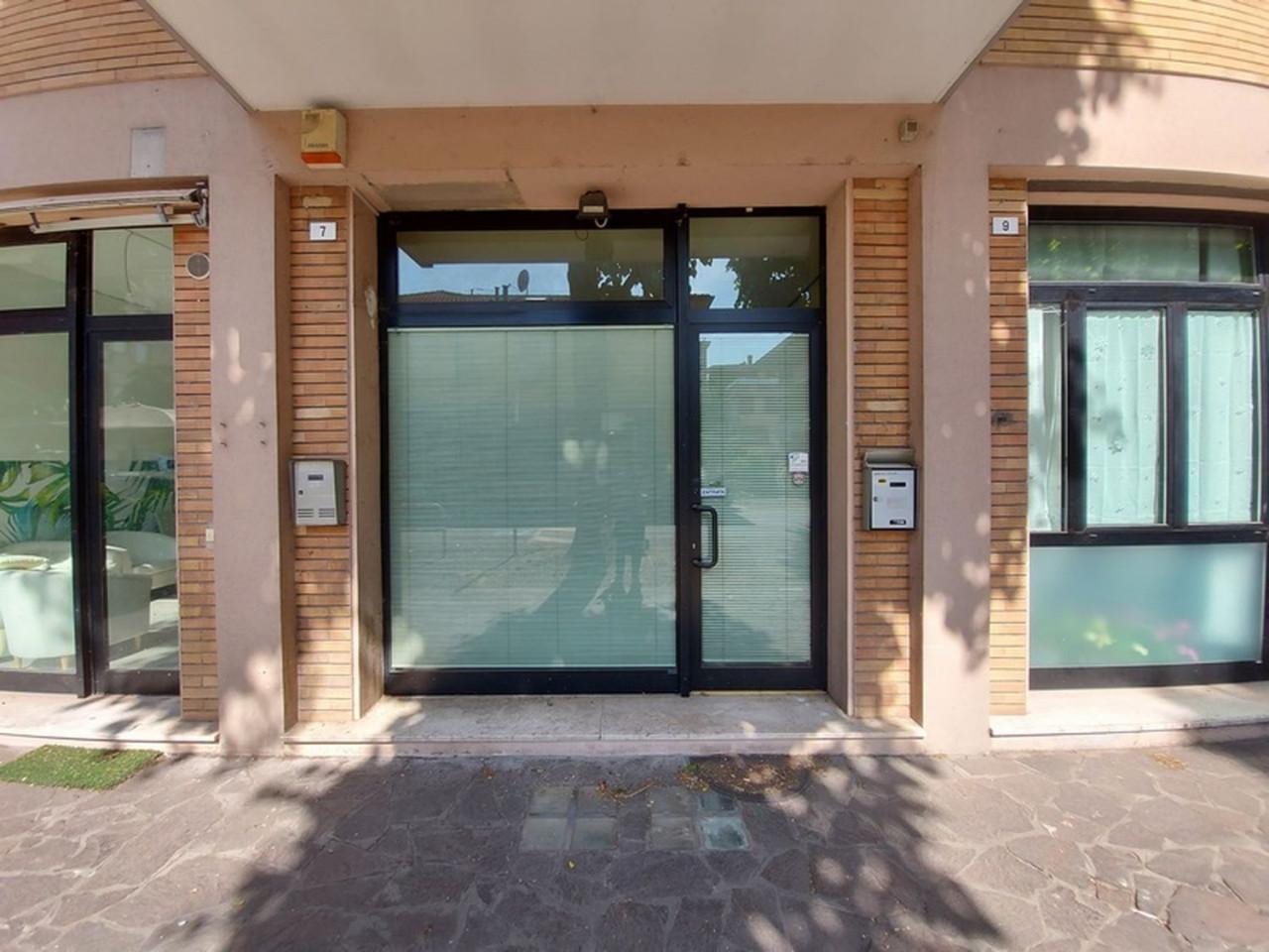 Negozio in vendita a Cesena