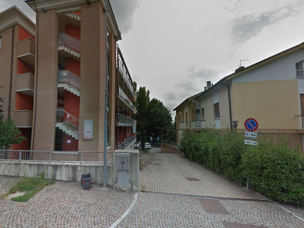 Garage in vendita a Urbino