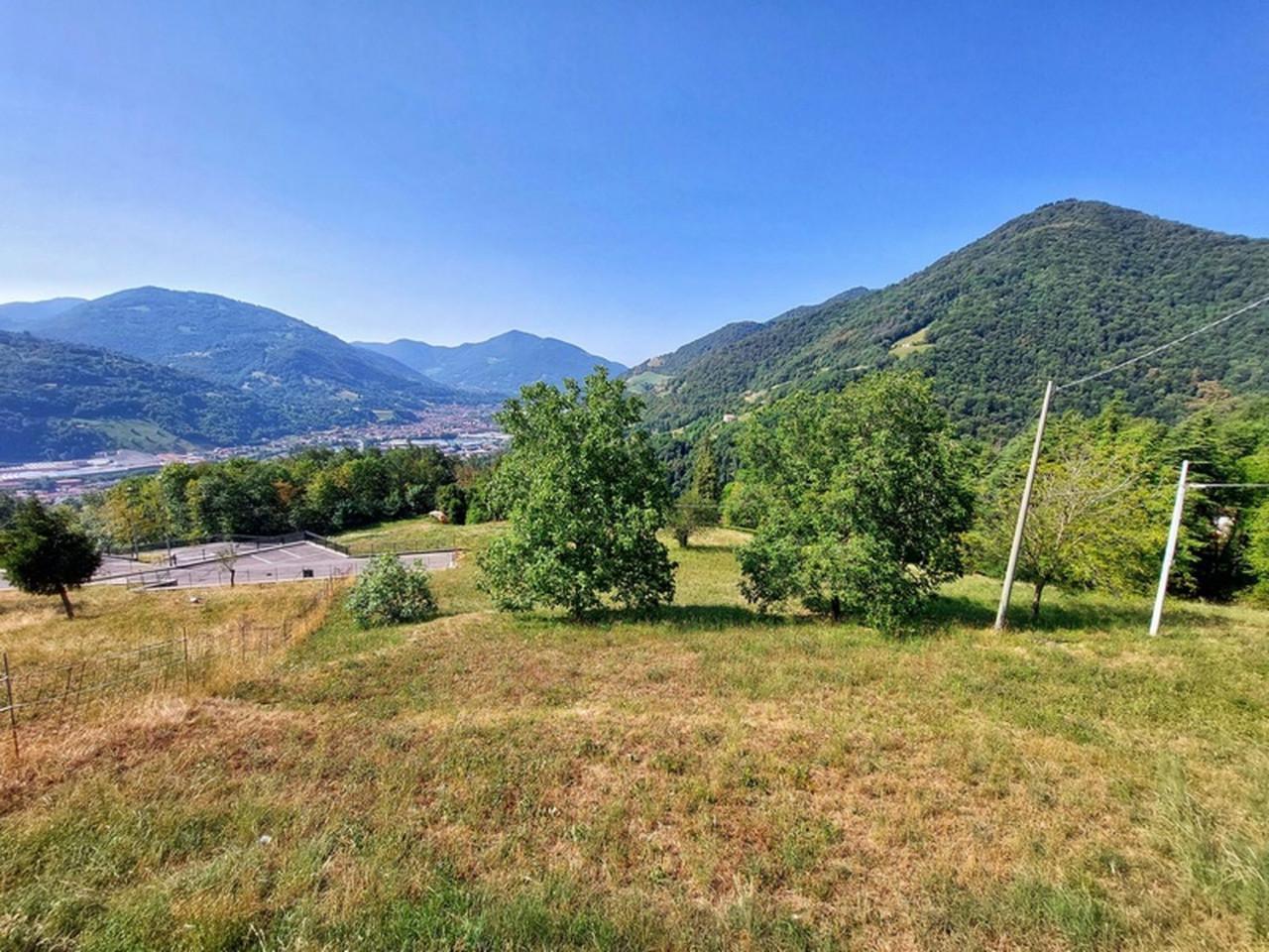 Terreno edificabile residenziale in vendita a Gazzaniga