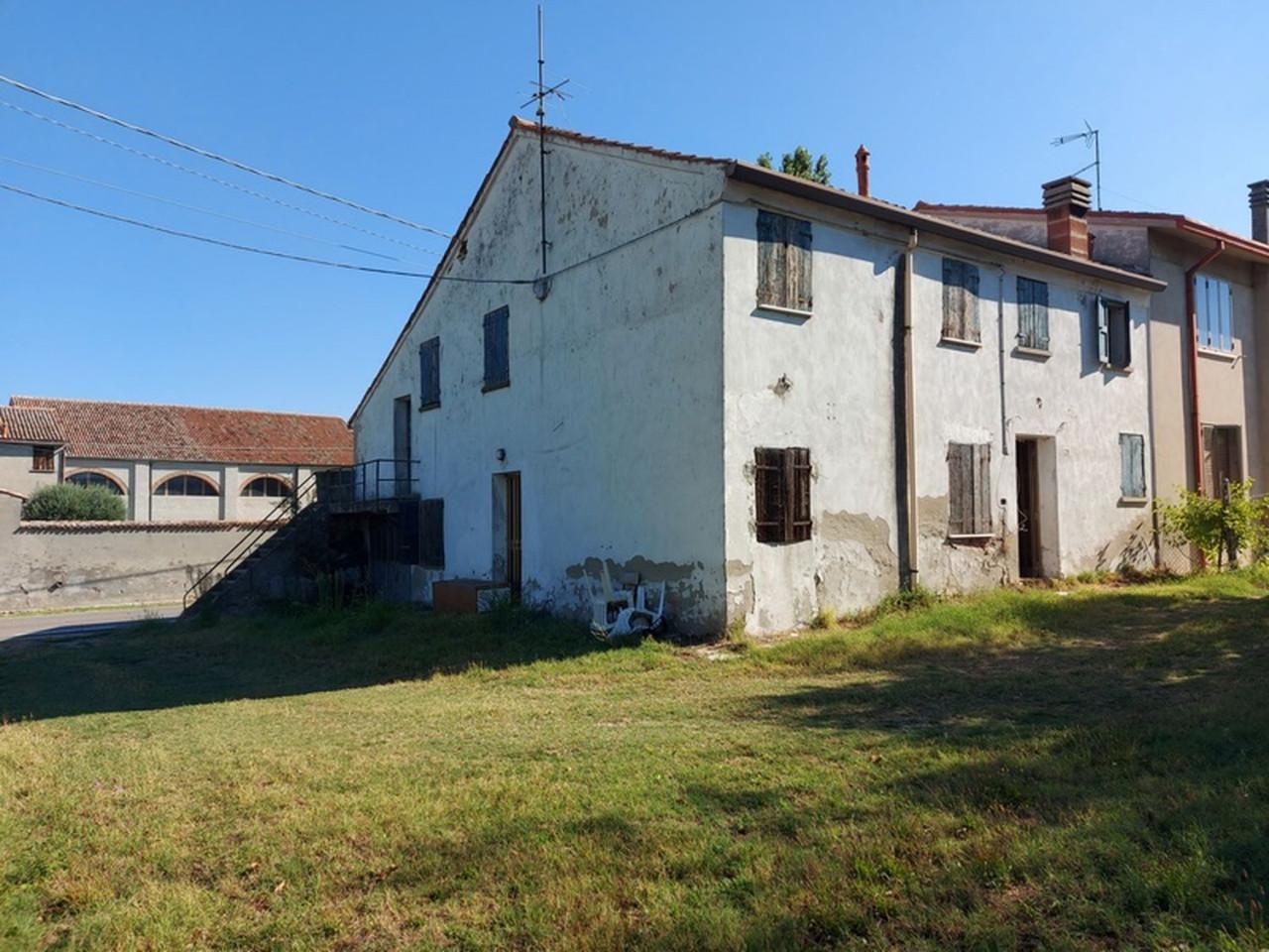 Rustico in vendita a Bagnolo Di Po