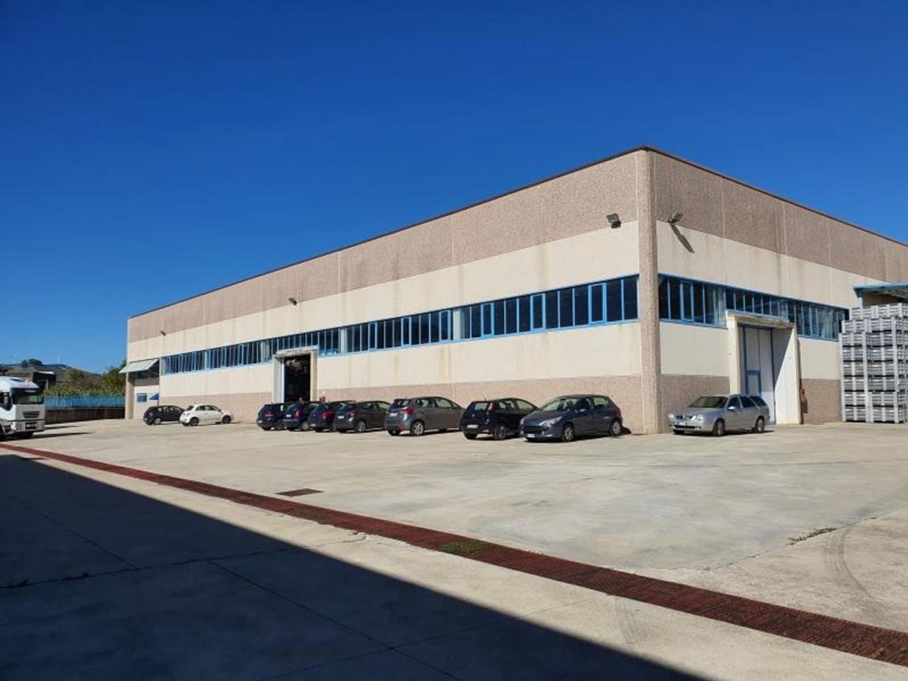 Capannone in vendita a Tiriolo