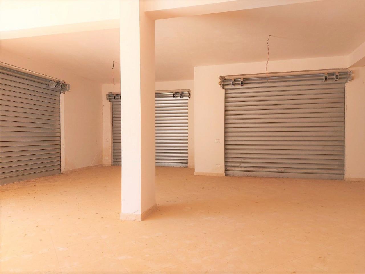 Negozio in vendita a Valderice