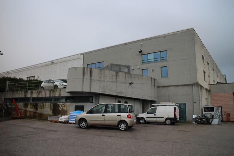 Capannone in vendita a Recanati