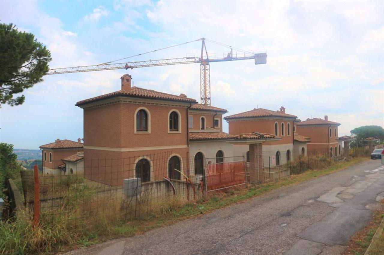 Terreno edificabile residenziale in vendita a Potenza Picena