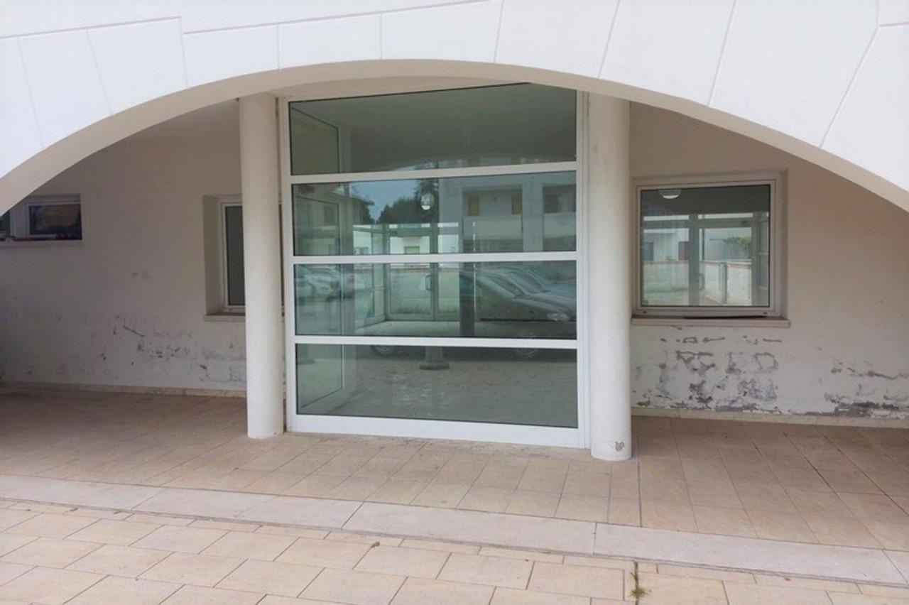 Negozio in vendita a Schio