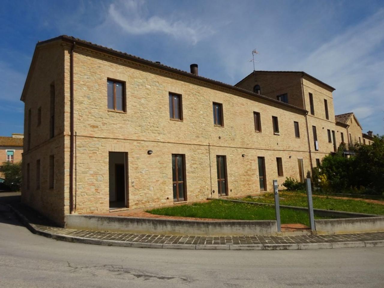 Terreno edificabile residenziale in vendita a Monte Roberto