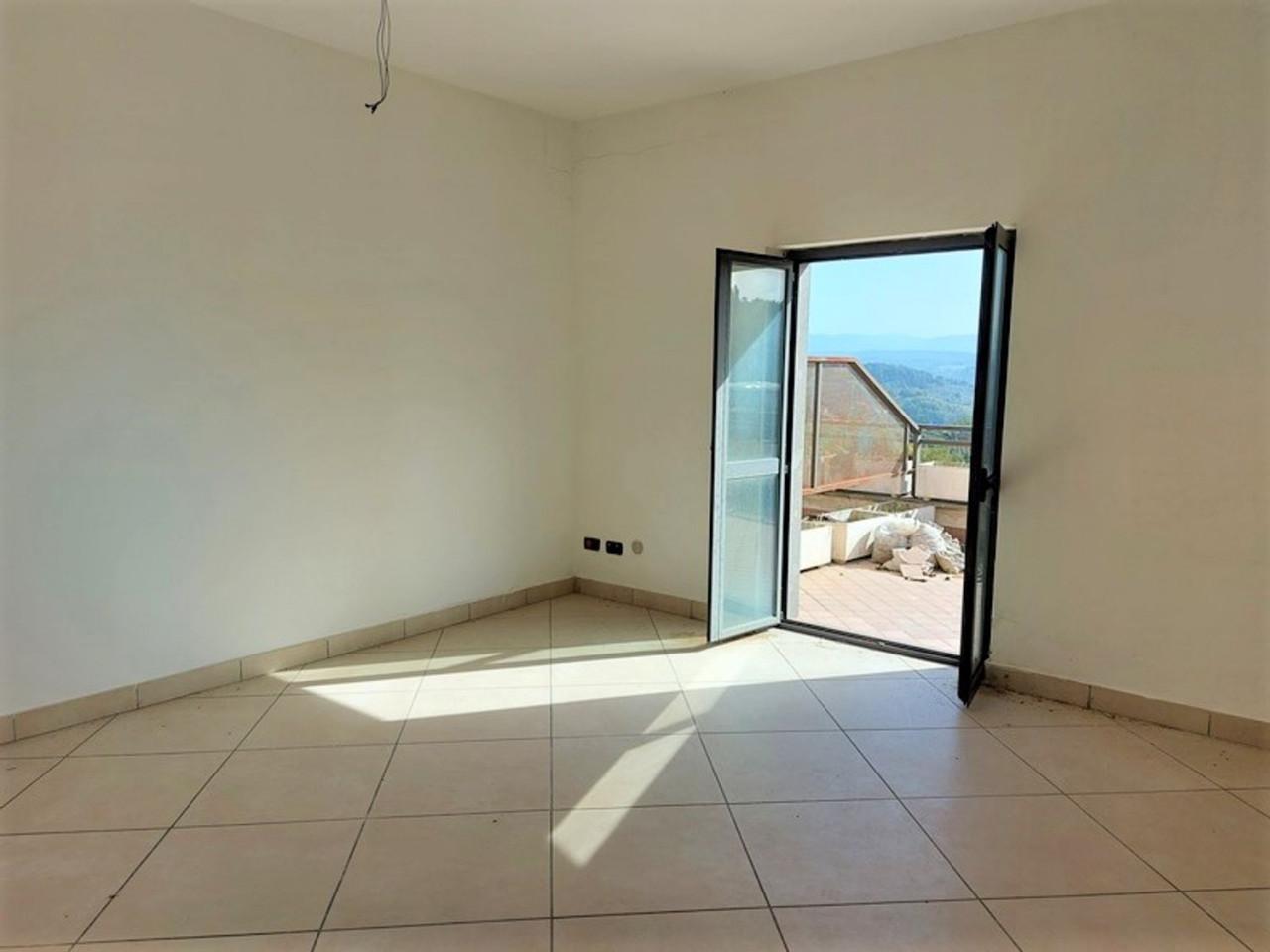 Ufficio in vendita a Montopoli Di Sabina