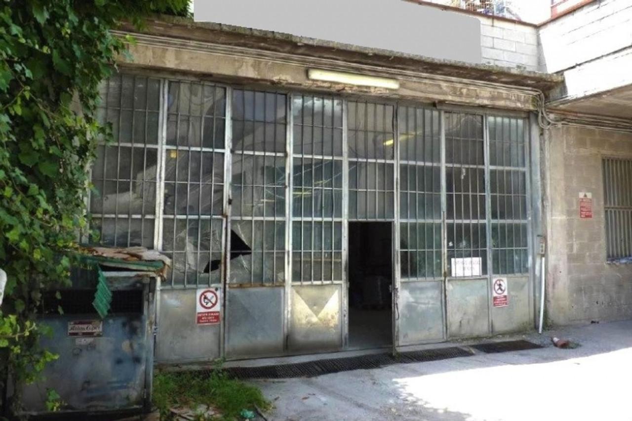 Magazzino in vendita a Jesi