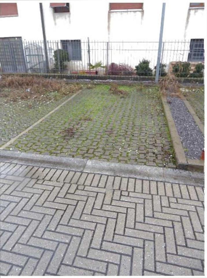 Posto auto in vendita a Pistoia