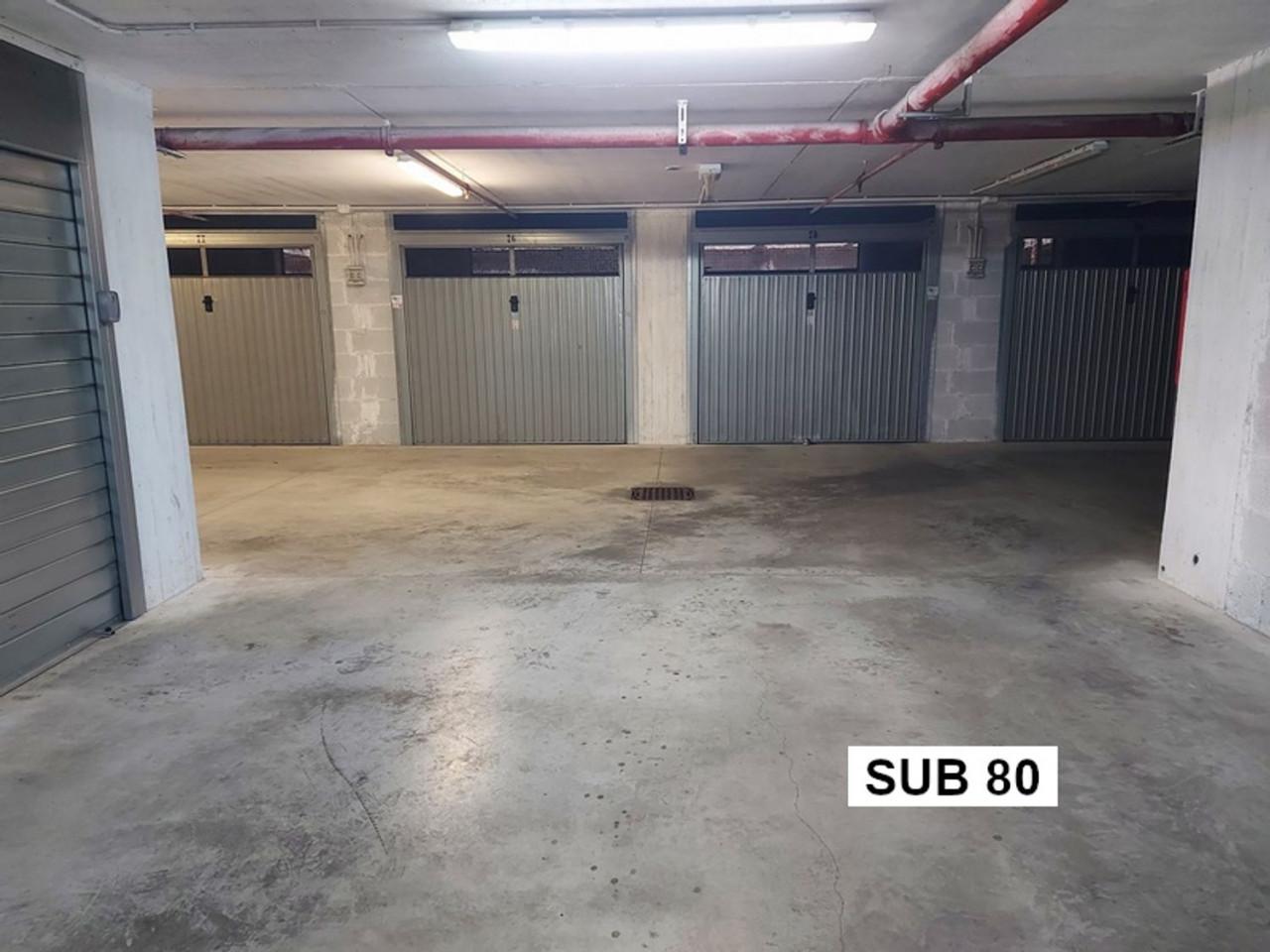 Garage in vendita a Roma