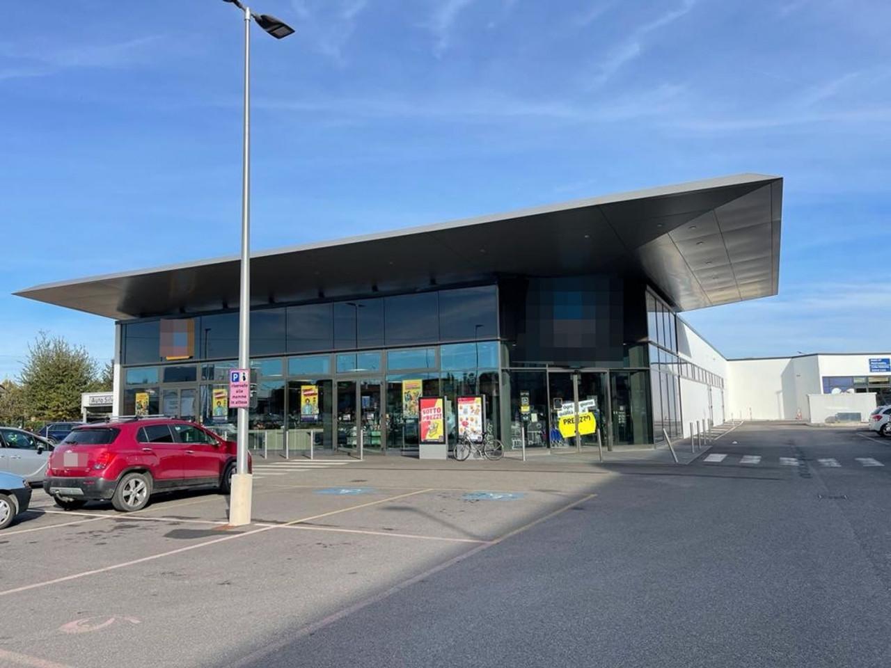 Negozio in vendita a Adria