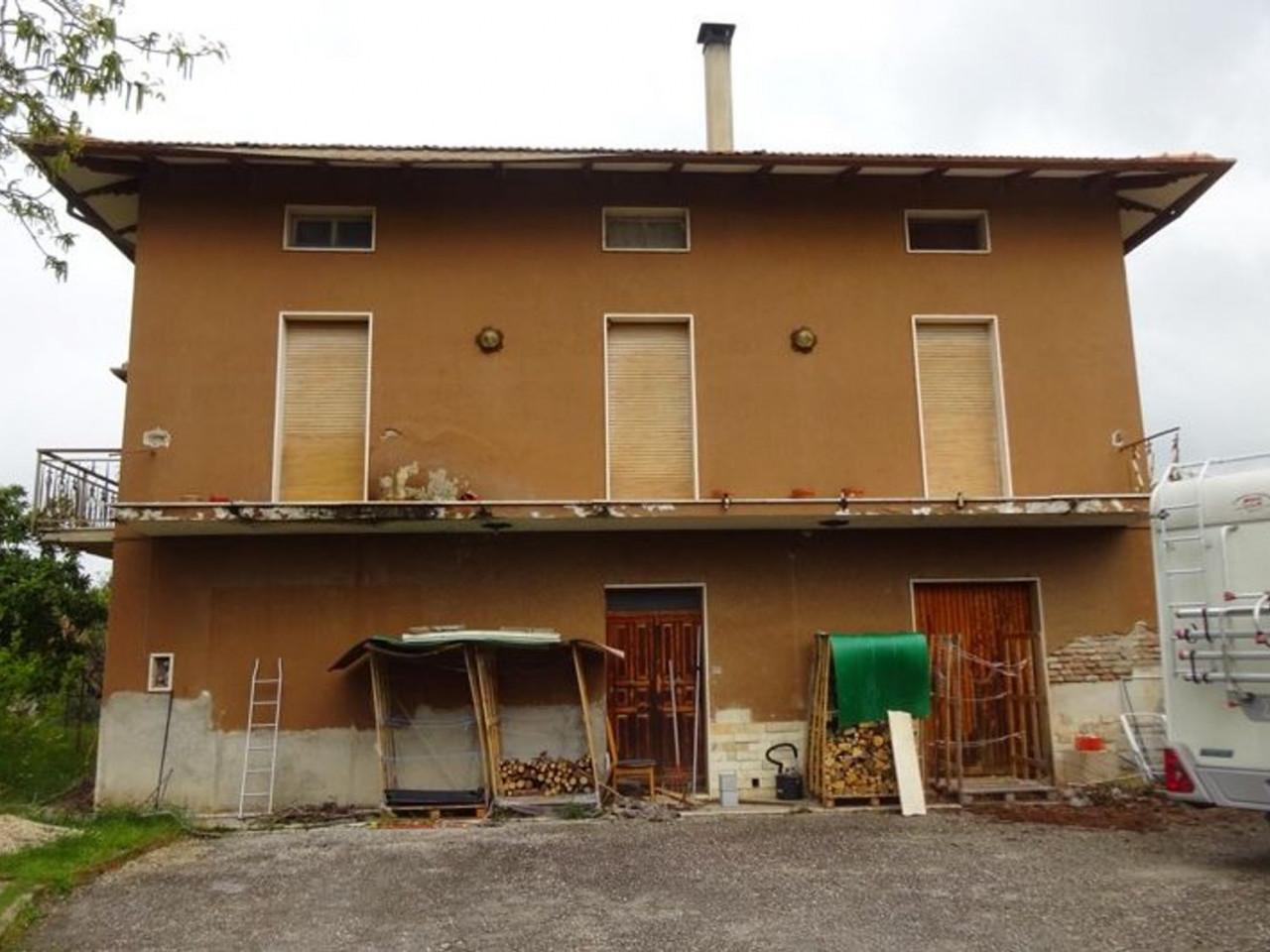 Villa in Via Mattarella, N. 6, Jesi