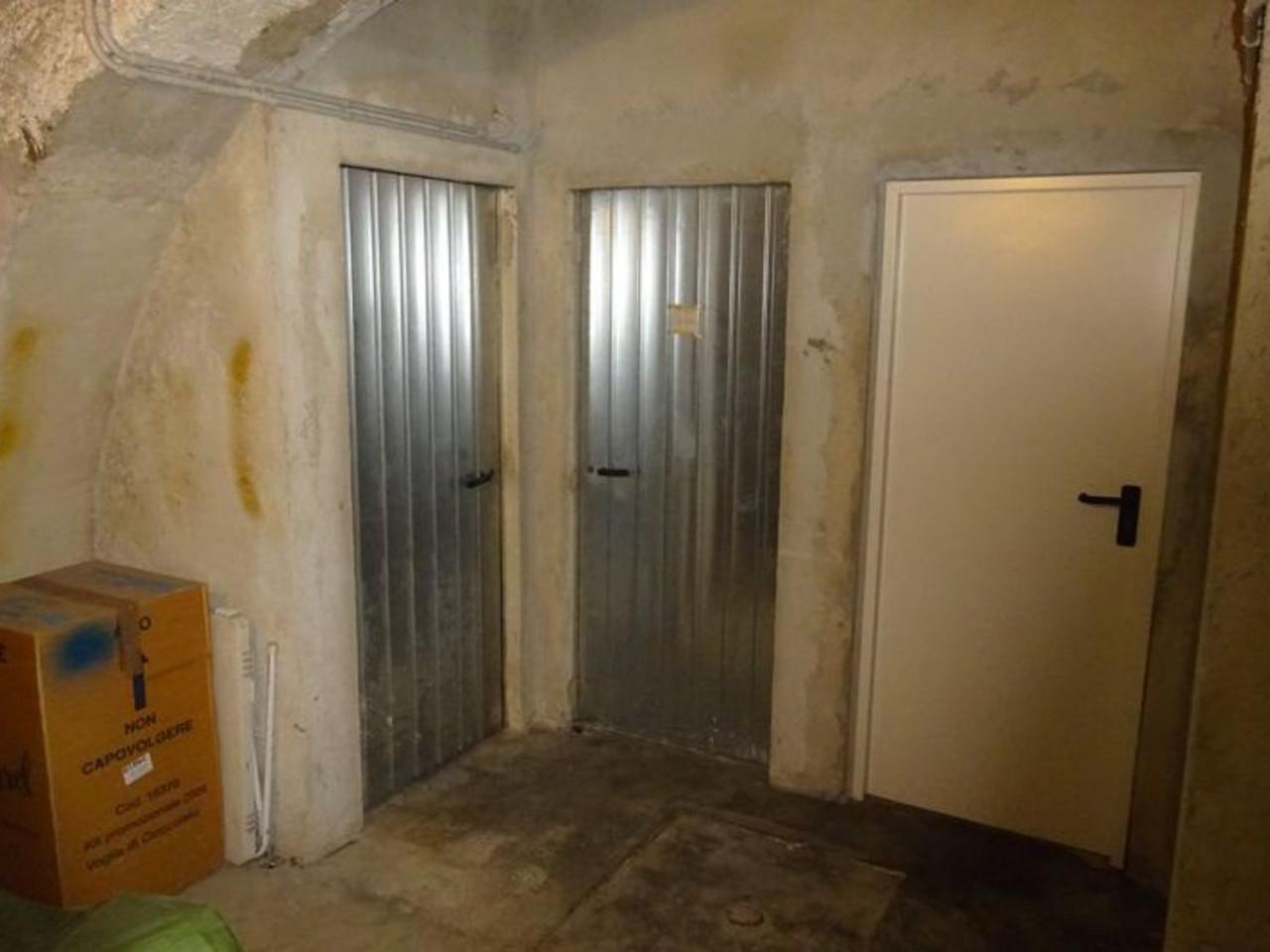 Cantina in vendita a Jesi