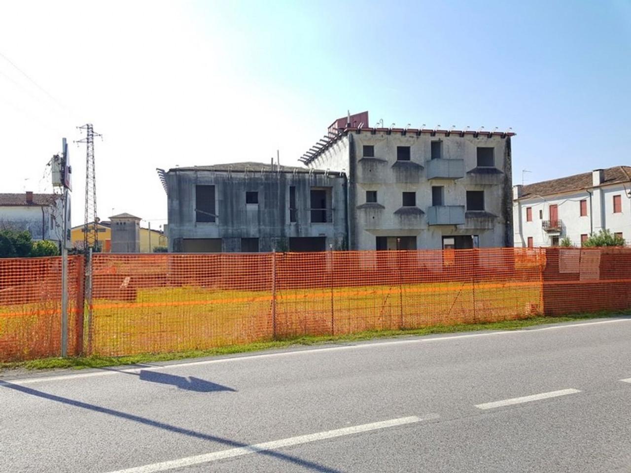 Palazzo in vendita a Borgo Veneto