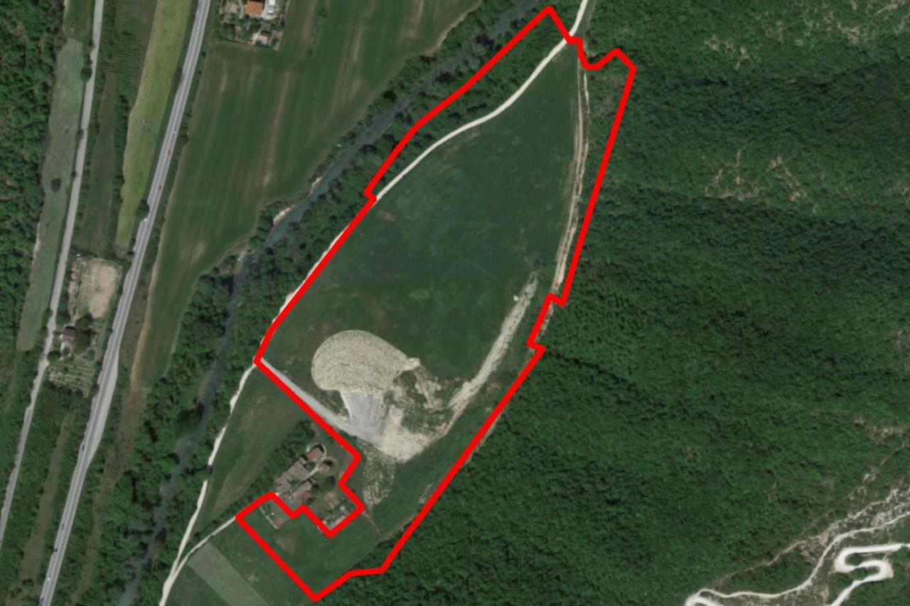 Terreno edificabile residenziale in Loc. Smirra - Via Flaminia Nord – Sp 3, N. Snc, Cagli