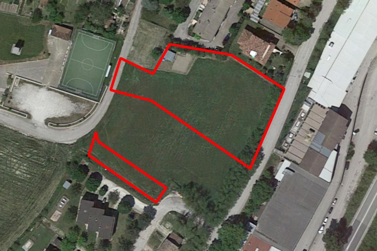 Terreno edificabile residenziale in Località Smirra, Via Flaminia Nord, N. Snc, Cagli