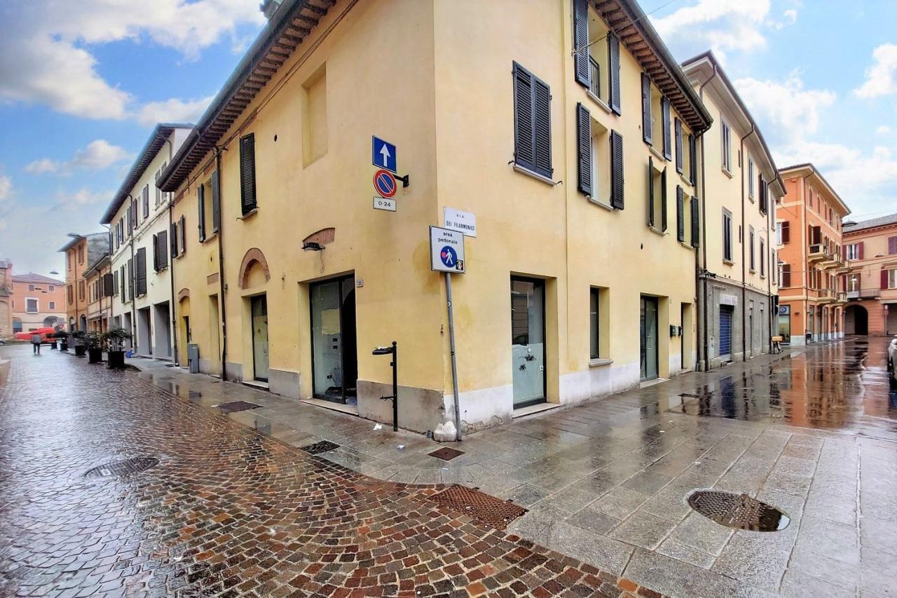 Negozio in vendita a Forli'