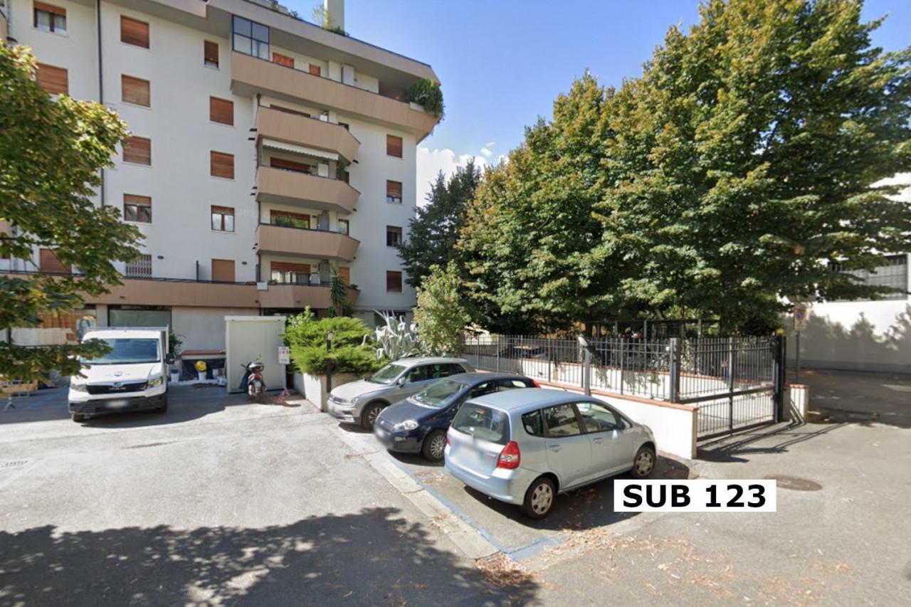 Cantina in vendita a Prato