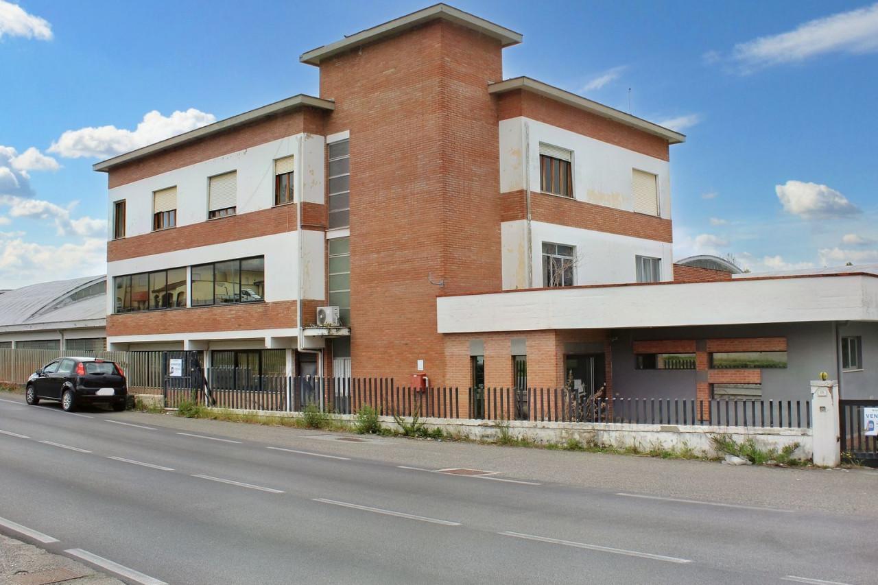 Capannone in vendita a Peccioli