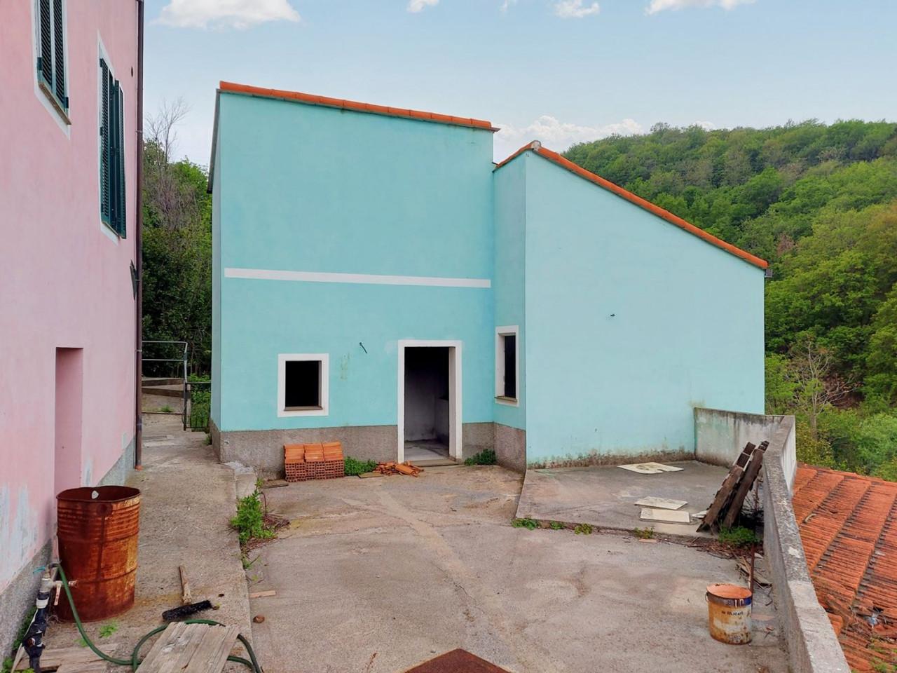 Appartamento in vendita a Vado Ligure