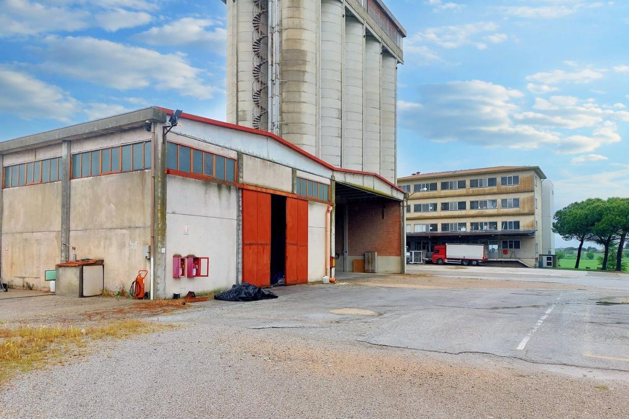 Capannone in vendita a Panicale