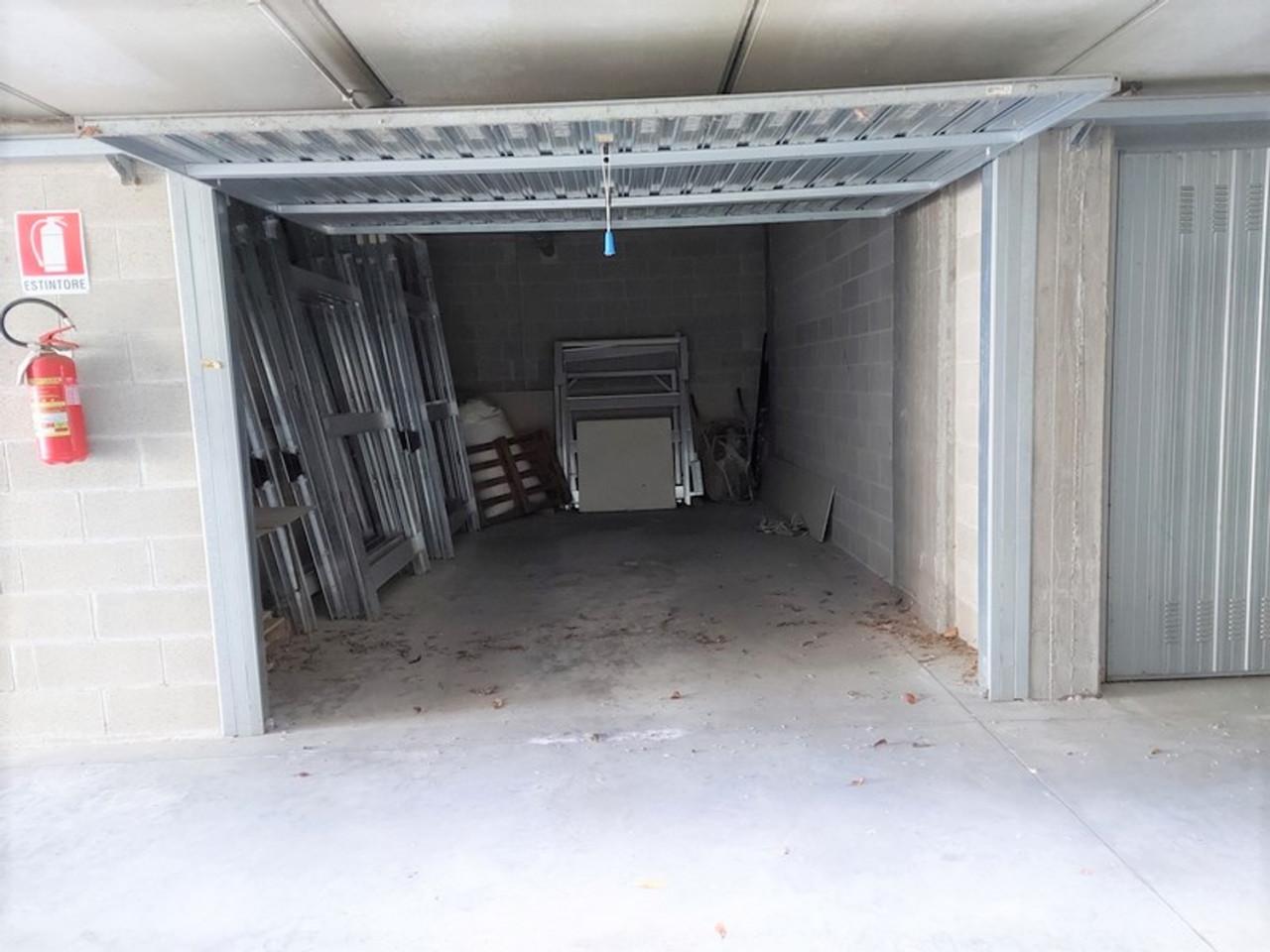 Garage in vendita a Vigliano Biellese