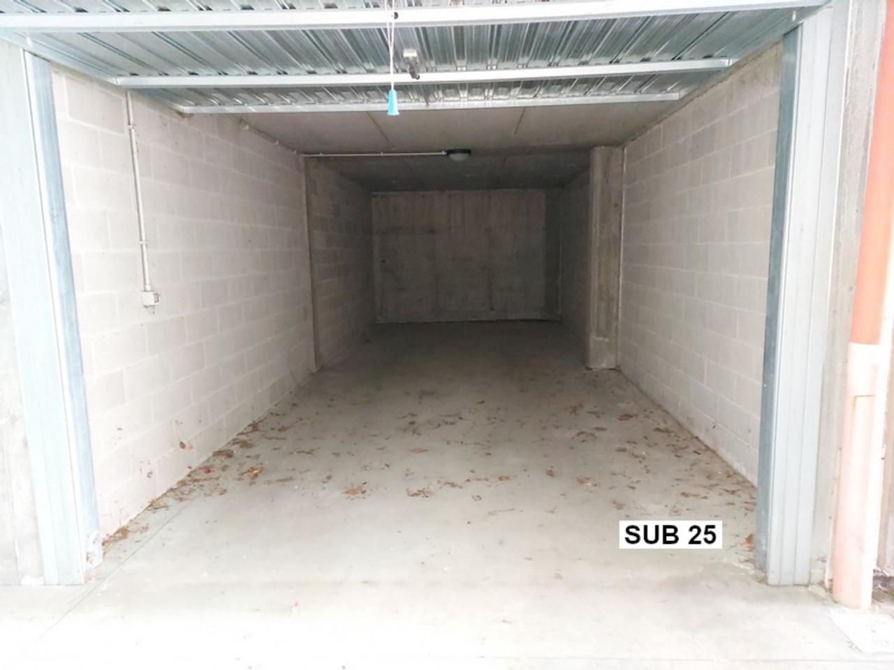 Garage in vendita a Vigliano Biellese