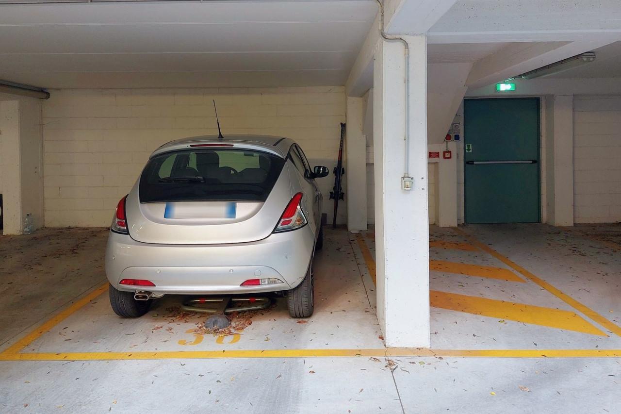 Posto auto in vendita a Bologna