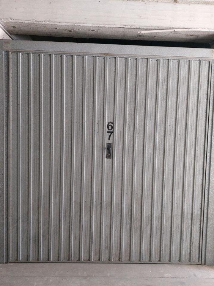 Garage in vendita a Roma