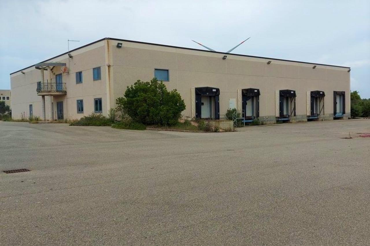 Capannone in vendita a Villacidro