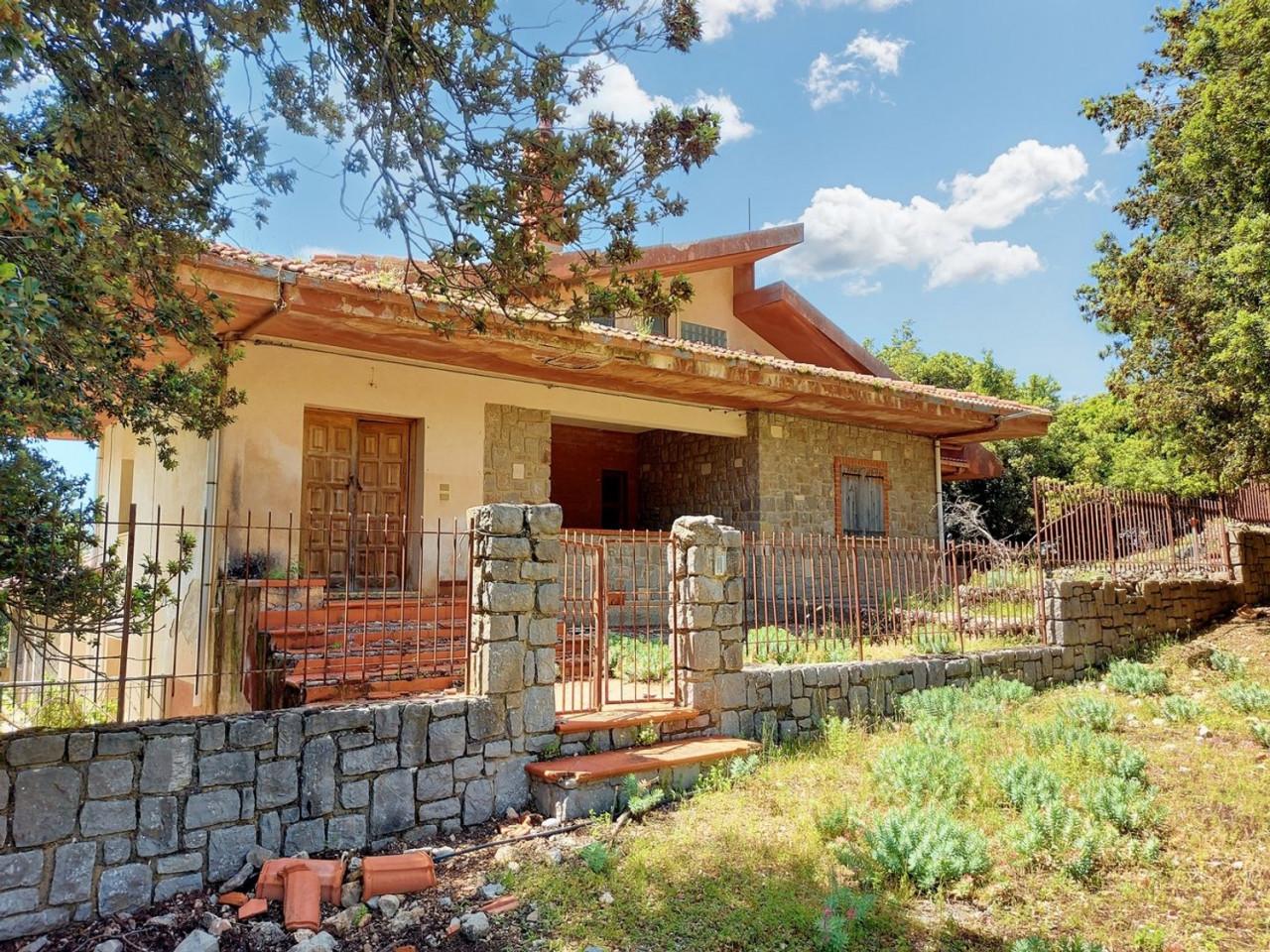 Albergo in vendita a Isnello