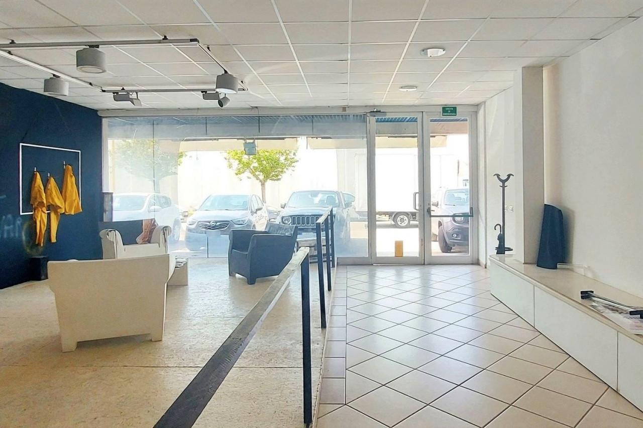 Capannone in vendita a Nola