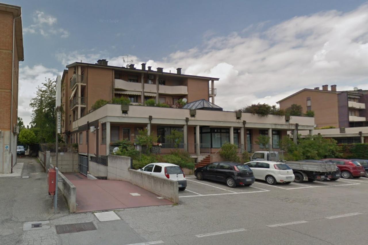 Ufficio in vendita a Cento