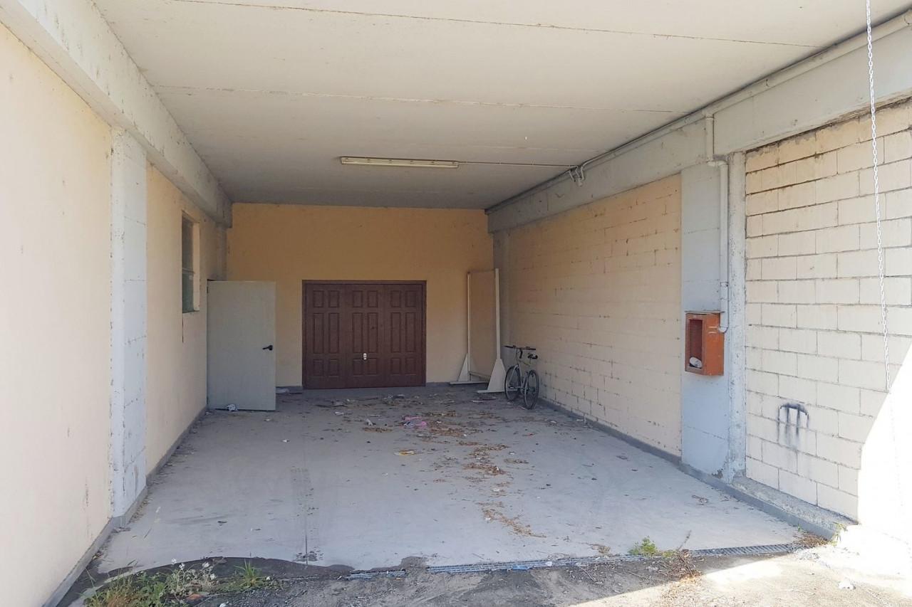 Magazzino in vendita a Montecassiano
