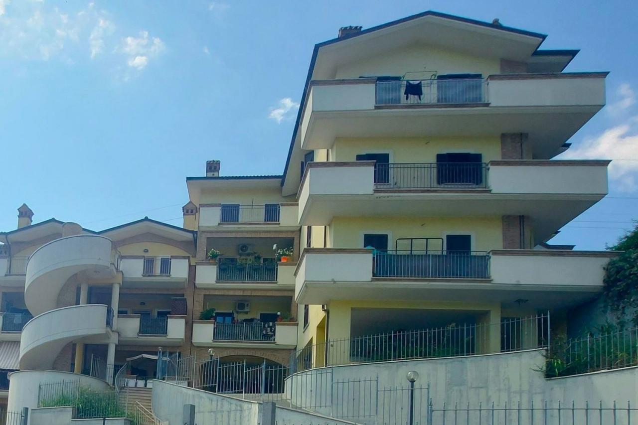 Palazzo in vendita a Mentana
