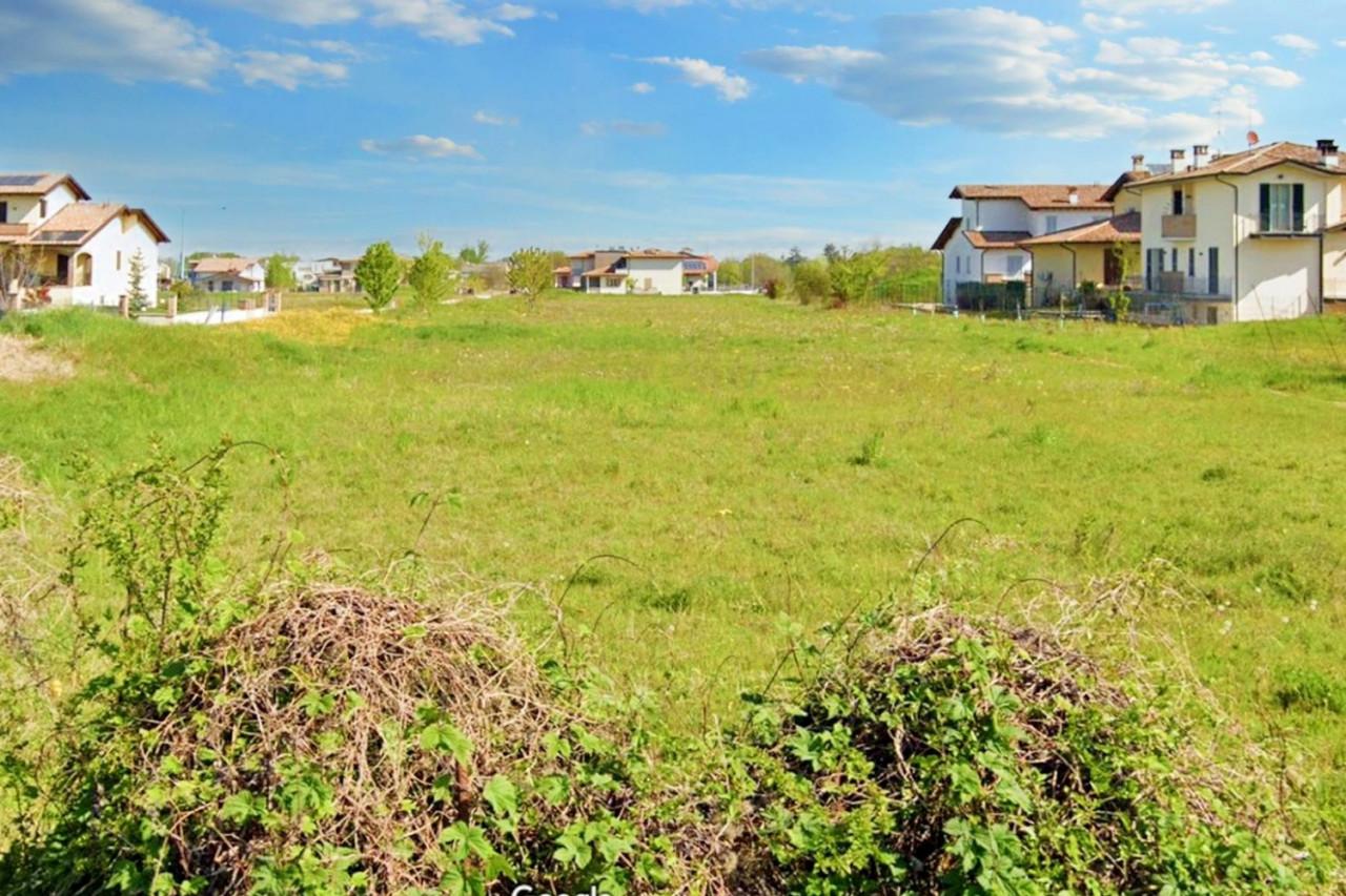 Terreno edificabile residenziale in vendita a Carpaneto Piacentino