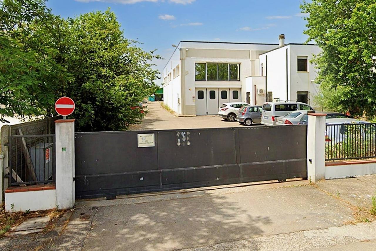 Capannone in vendita a Cervia