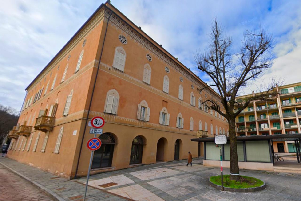 Negozio in vendita a Salsomaggiore Terme