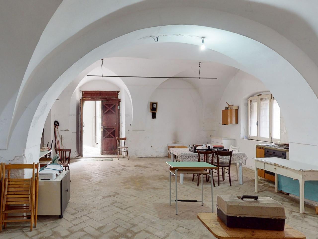 Magazzino in vendita a Salandra