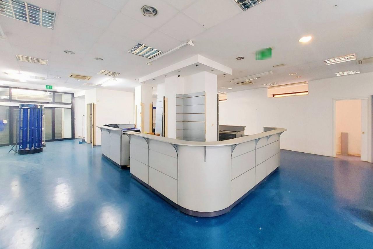 Negozio in vendita a Alessandria